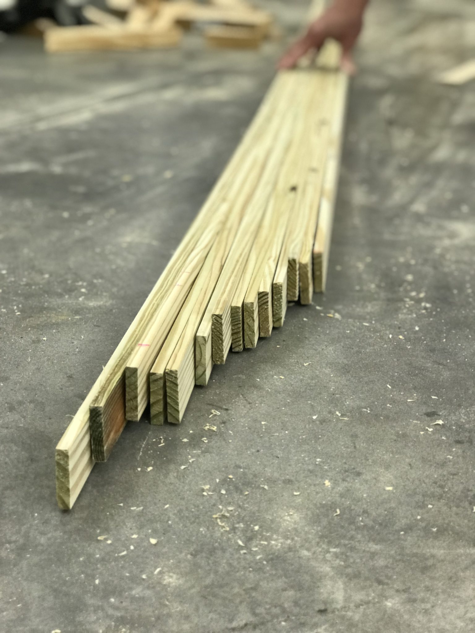 How To Make a Wooden Christmas Tree - wadeworkscreative.com